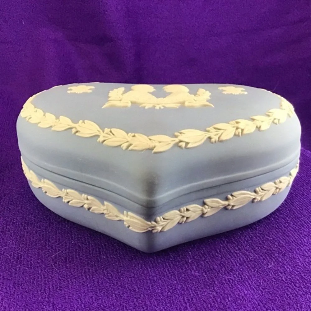 Wedgwood | Accents | Wedgwood Jasperware Royal Wedding Trinket ...